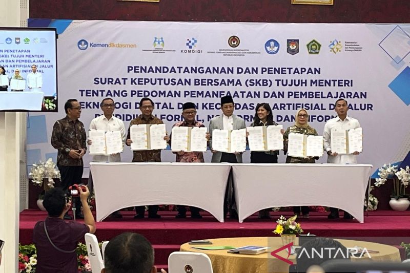 Indonesia sets rules for AI, digital tech use in education - ANTARA News