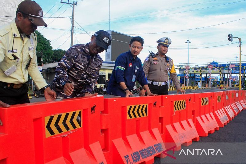 ASDP tutup sementara penyeberangan Ketapang ke Gilimanuk Rabu sore ...