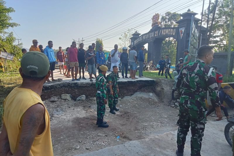 Transportasi Pulau Timor lumpuh setelah jembatan alami penurunan ...