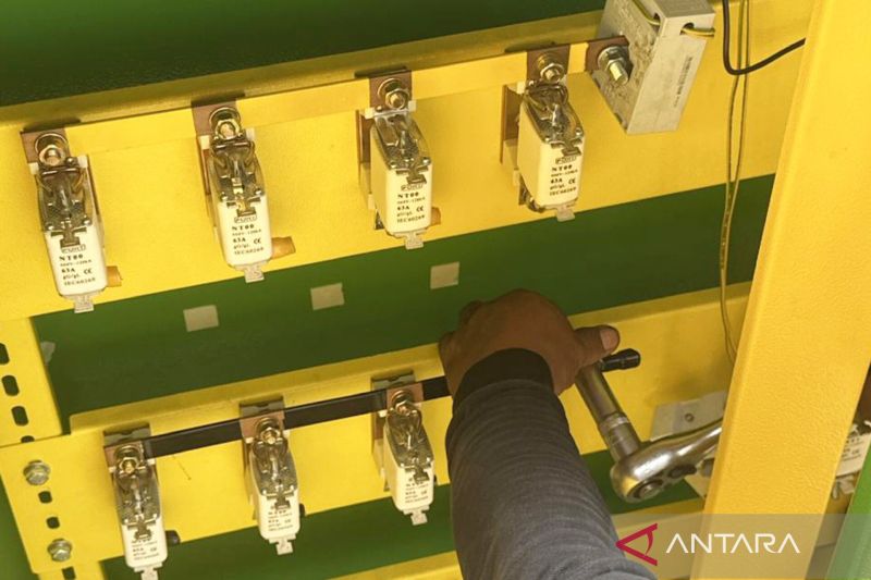 Pemkot Jaktim pasang kembali 46 lampu PJU yang dicuri di BKT Cakung ...