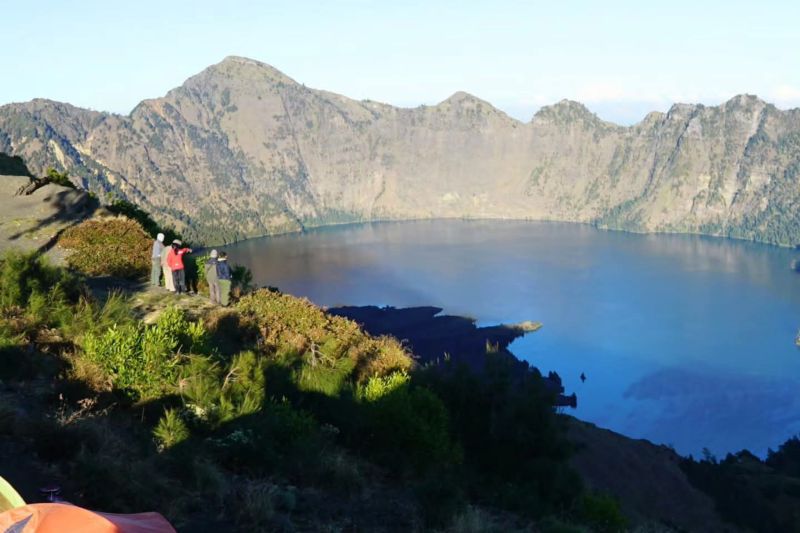 Wisatawan diingatkan patuhi aturan pendakian di Gunung Rinjani - ANTARA ...