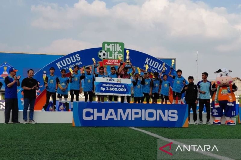 SDN Jambean 02 Pati juara Sepak Bola Putri di Kudus - ANTARA News Jateng