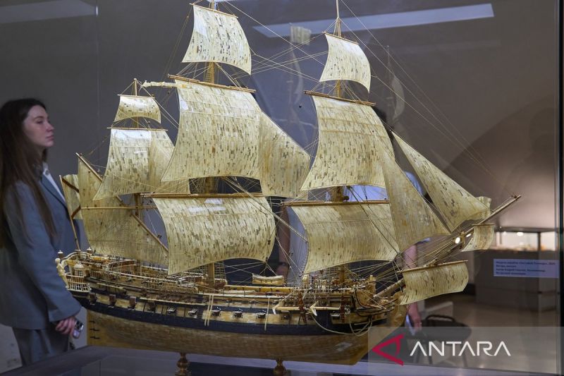 Kaliningrad hasilkan amber terbesar dunia dan simpan koleksi unik di ...