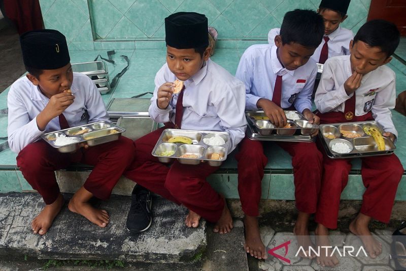 MBG, komunikasi Pemerintah, dan pertaruhan kepercayaan publik - ANTARA News