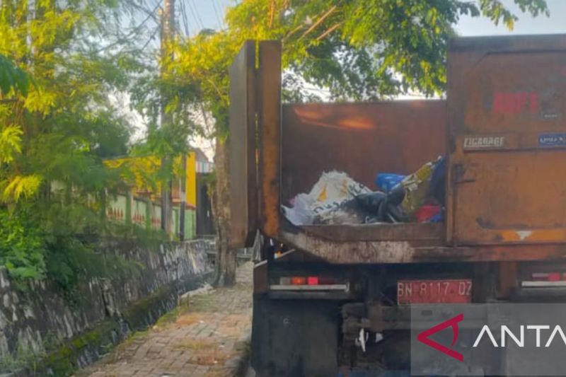 Pemkab Bangka tumbuhkan budaya peduli lingkungan - ANTARA News Bangka ...