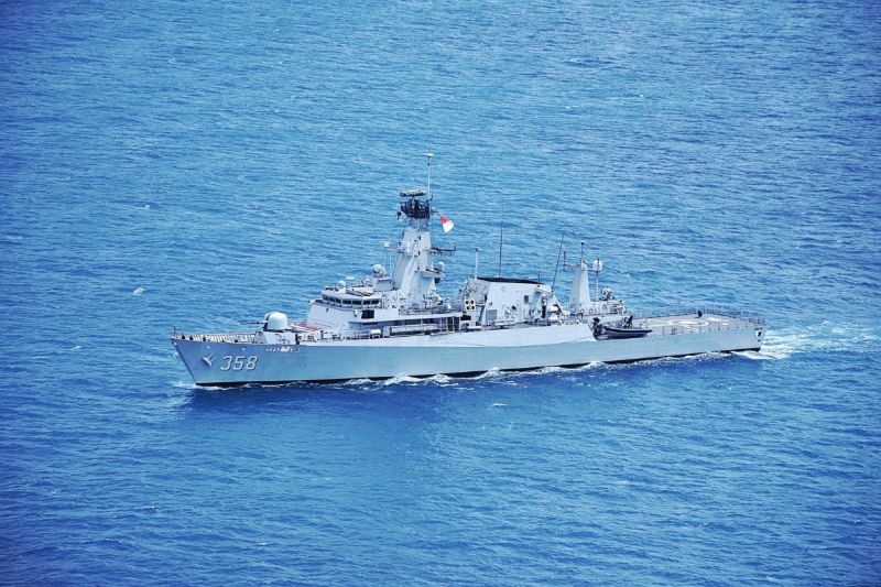 Indonesia's future depends on strong maritime defense: Minister ...