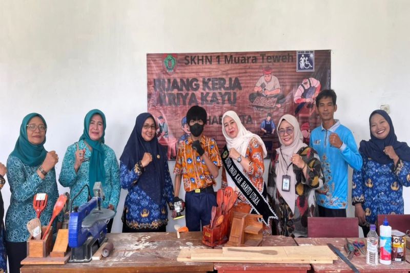 Bunda PAUD Barito Utara berikan semangat bagi anak berkebutuhan khusus ...