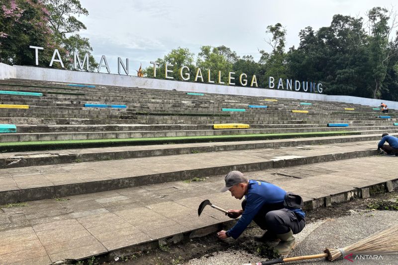 Pemkot Bandung kaji penghapusan tarif masuk ke Taman Tegallega - ANTARA ...