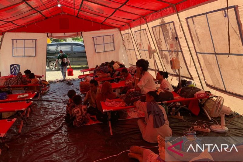 RSUD Torabelo Sigi masih rawat pasien di tenda darurat - ANTARA News ...
