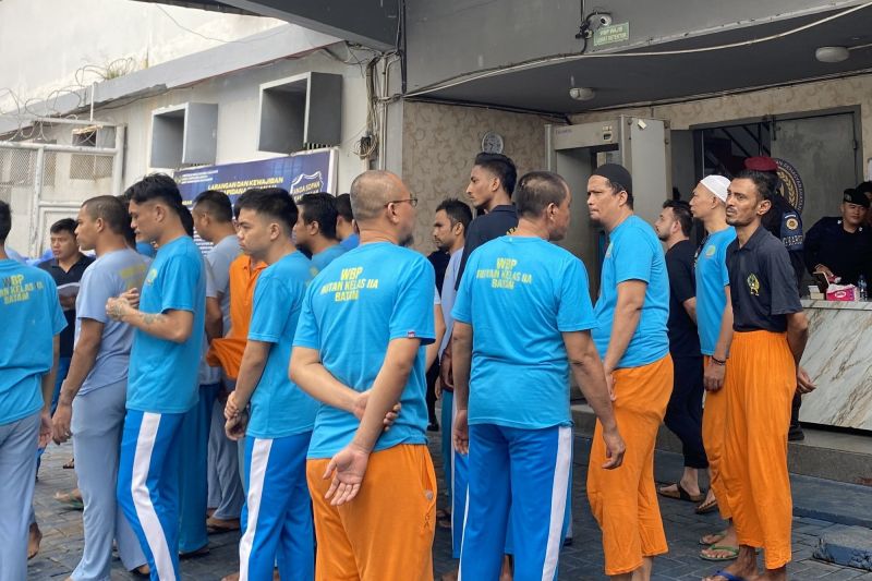 Dinkes Batam gencarkan skrining dan pengobatan TB - ANTARA News ...